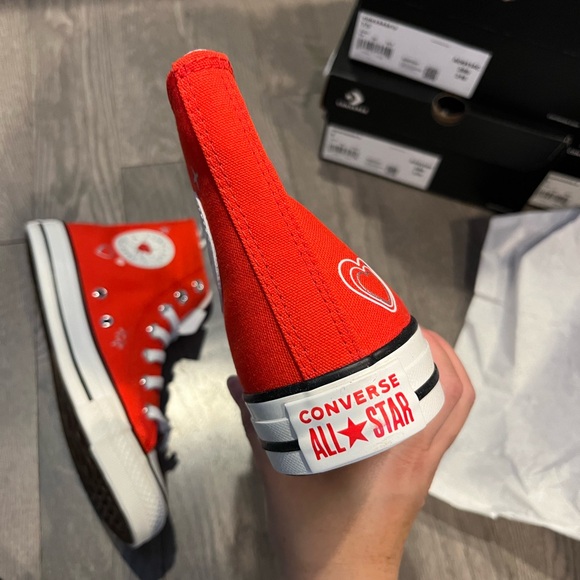 Converse | Shoes | Wmns Converse Chuck Taylor All Star Y2k Heart High ...